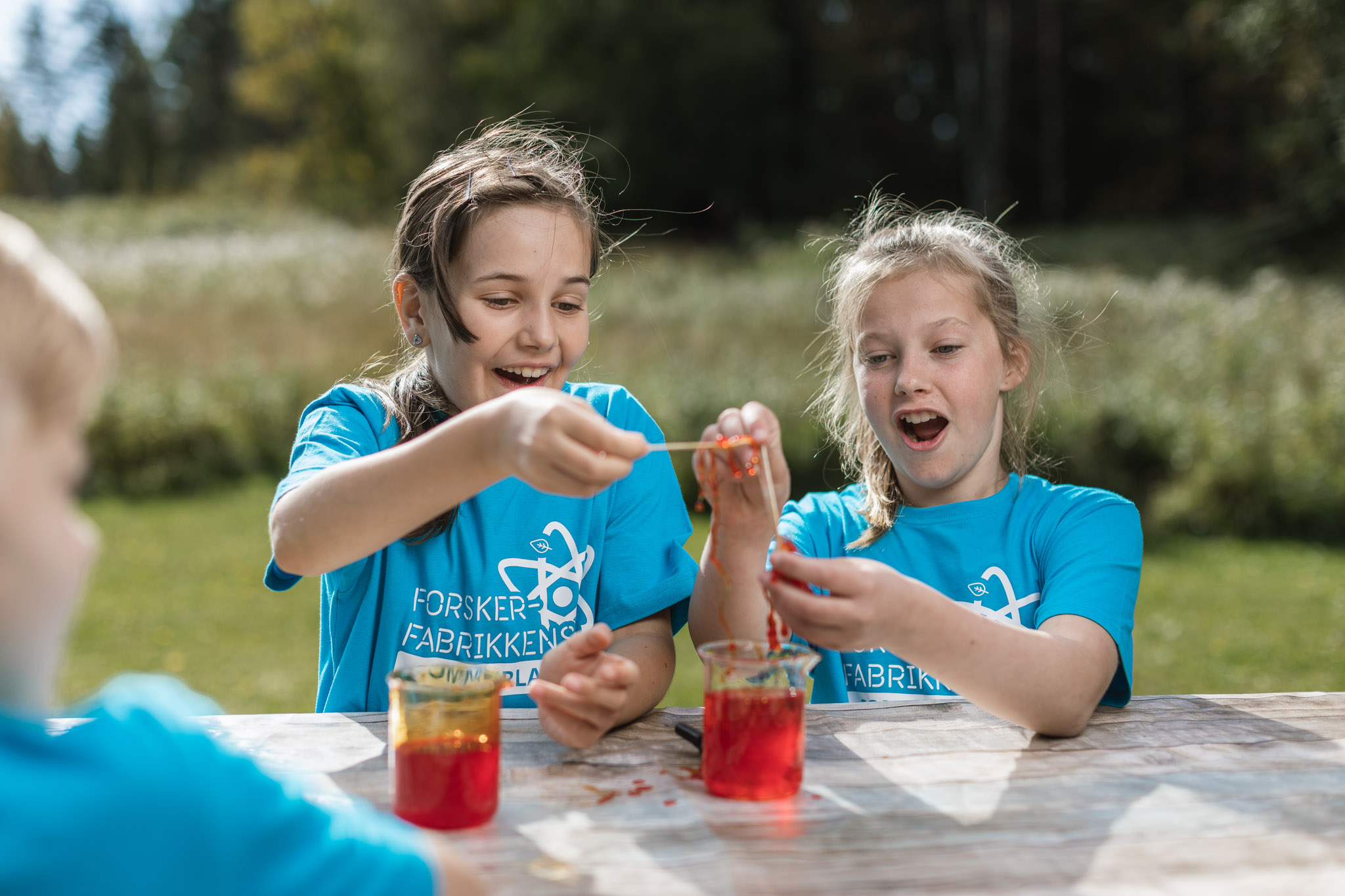 Forskerfabrikken Sommerskole 2025 ☀️ Bli med på Norges beste sommerskole!